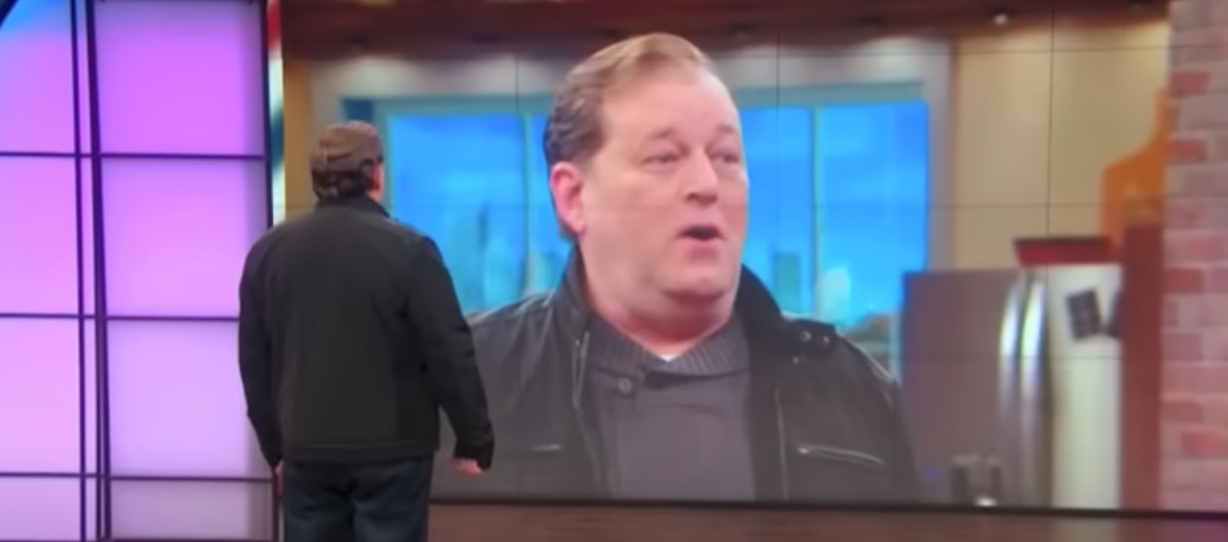 (PHOTO) For 20 Years, He Had a Terrible, Messy Beard. When They Shaved ...